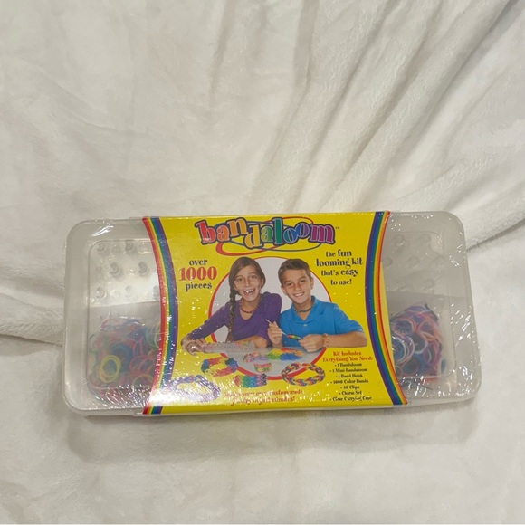 bandaloom | Toys | New Bandaloom The Fun Looming Kit Over 00 Pieces ...